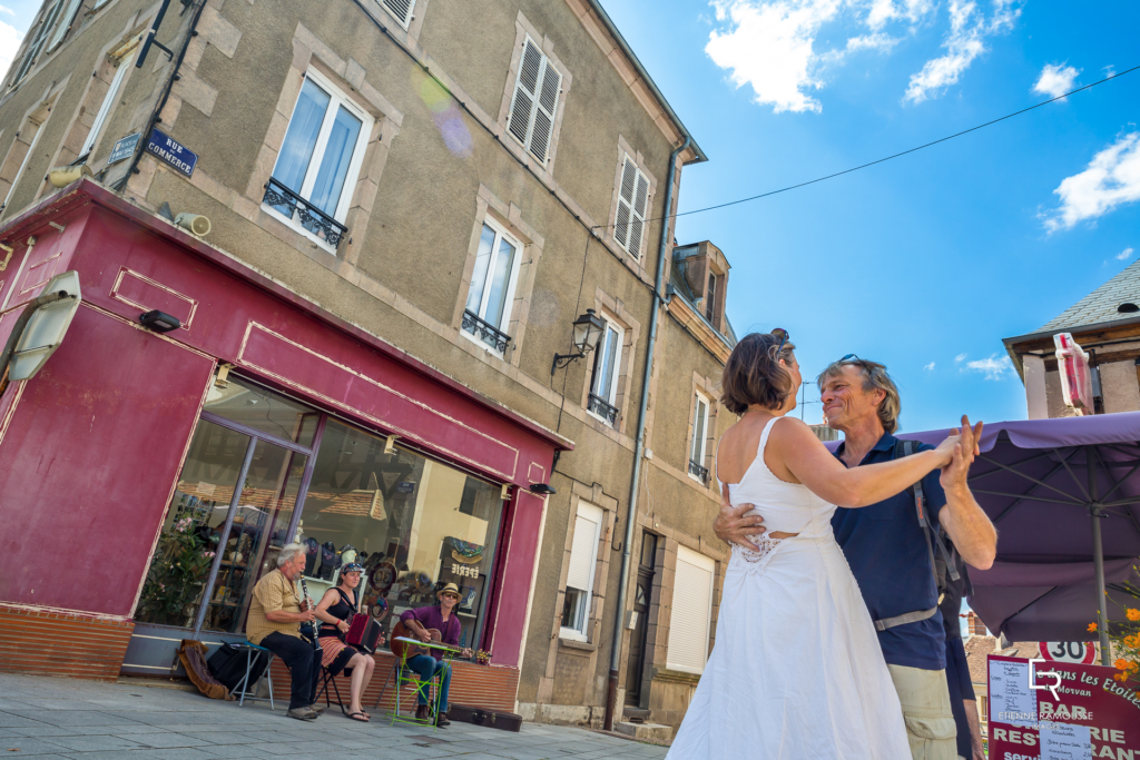 LUZY - Village de la Nièvre • ERIMAGES - Photographe en Bourgogne